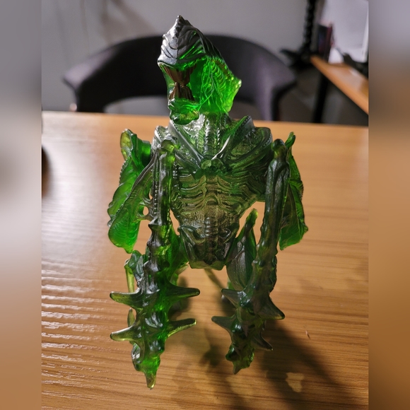 Kenner | Toys | Aliens Mantis Alien 6 Action Figure | Poshmark